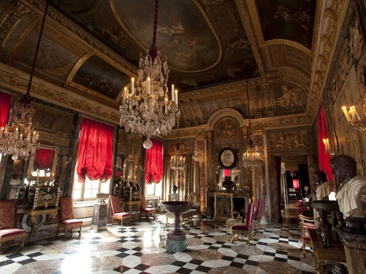 Inside French Castles